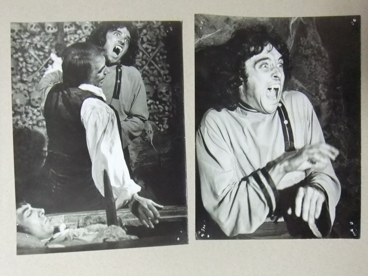 {Set of 14} VAMPIRE CIRCUS (ADRIENNE CORRI) Movie Original Photos 70s ...